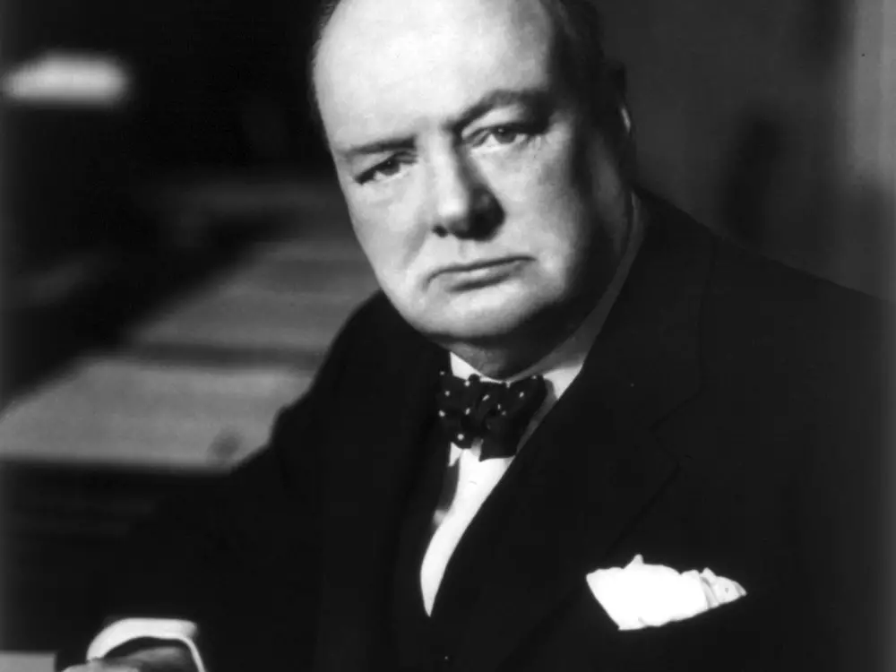 Winston_Churchill_cph.3b12010.jpg