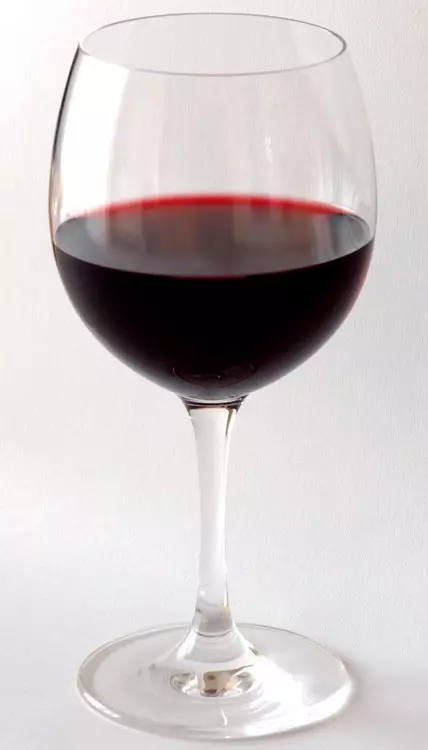 Et glass rødvin