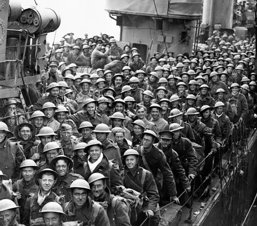 Fíorscéal Dunkirk, Mar a Insítear Trí Heroism “Banríon Medway”
