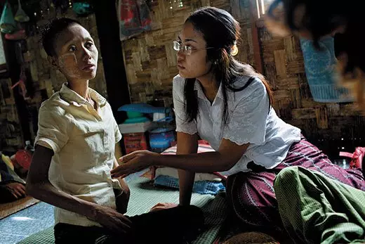 Mjanmarskí mladí umelci a aktivisti 30088_6