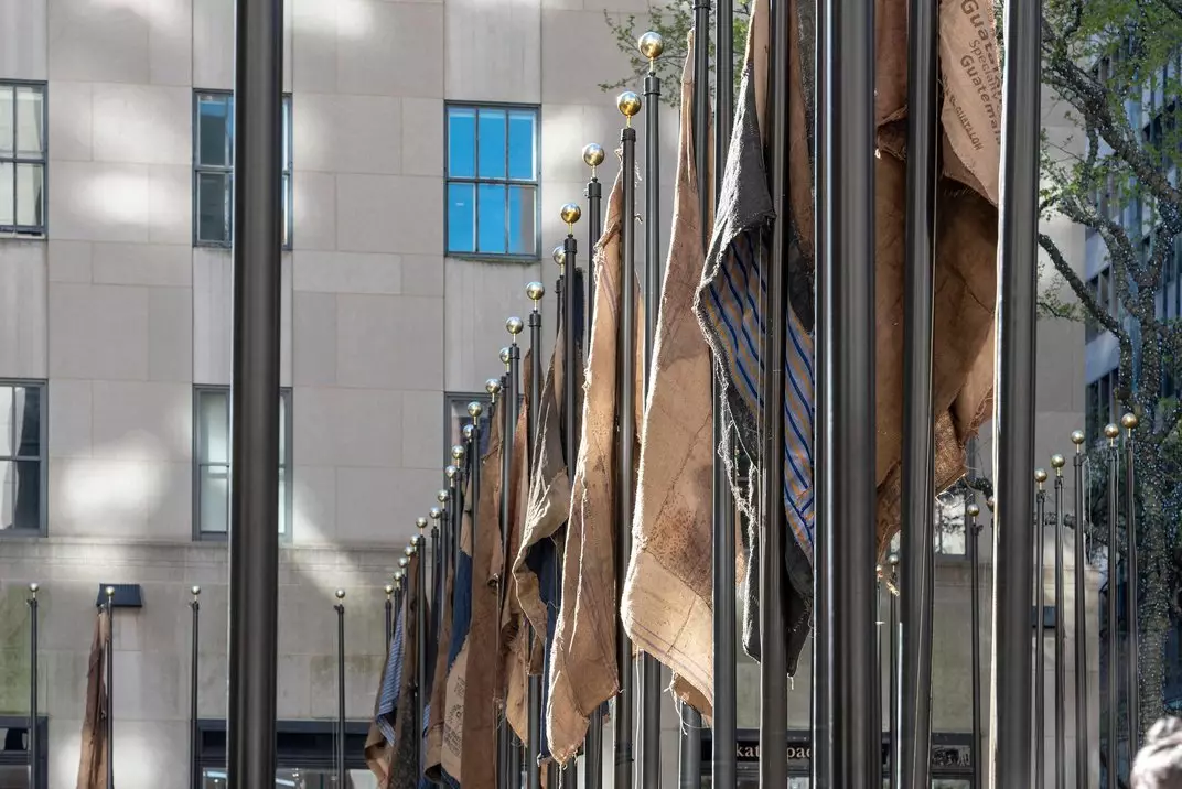 The Striking New Artworks That Follow Rockefeller Center's Grand Tradition of Public Art 30144_7