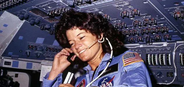 Sally Ride om bord på utfordreren