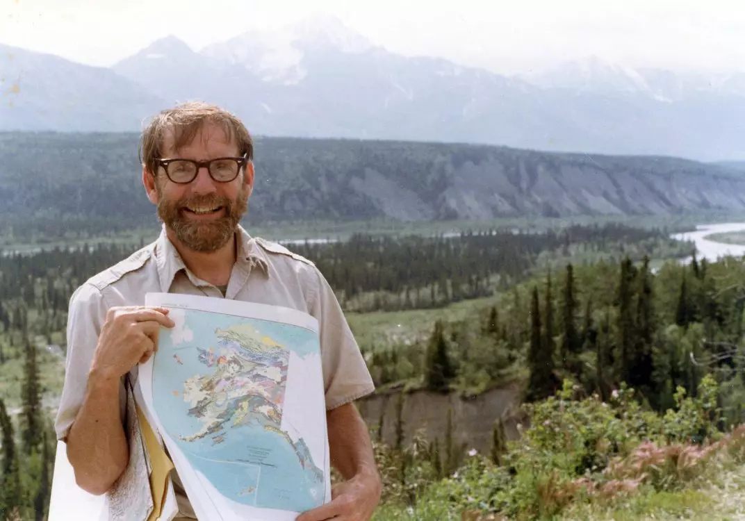 Pulitzeri auhinna võitnud autor John McPhee tuletab meelde Alaskat enne mobiiltelefone, GPS-i ja enamikku selle rahvusparke