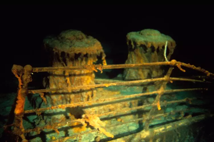 A „Titanic” elsüllyedt roncsához vezető első emberes expedíció története 30384_2