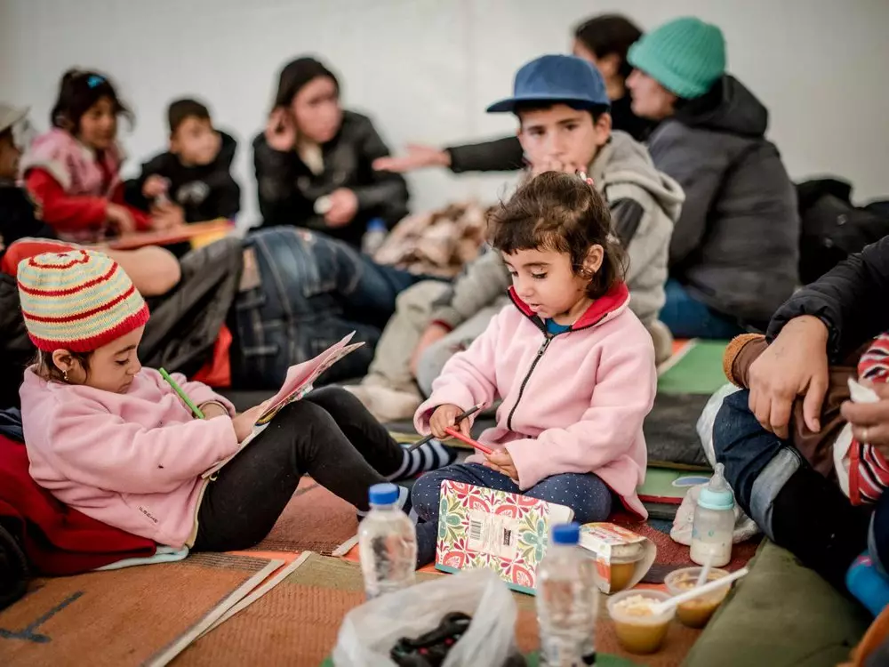 Дүрвэгсдийн хүүхдүүд сэтгэцийн эрүүл мэндийн эмч нарын хувьд өвөрмөц сорилт болж байна