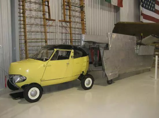 Greg Herrick's Aerocar N-101D n'ụlọ ọrụ ya dị na Minneapolis