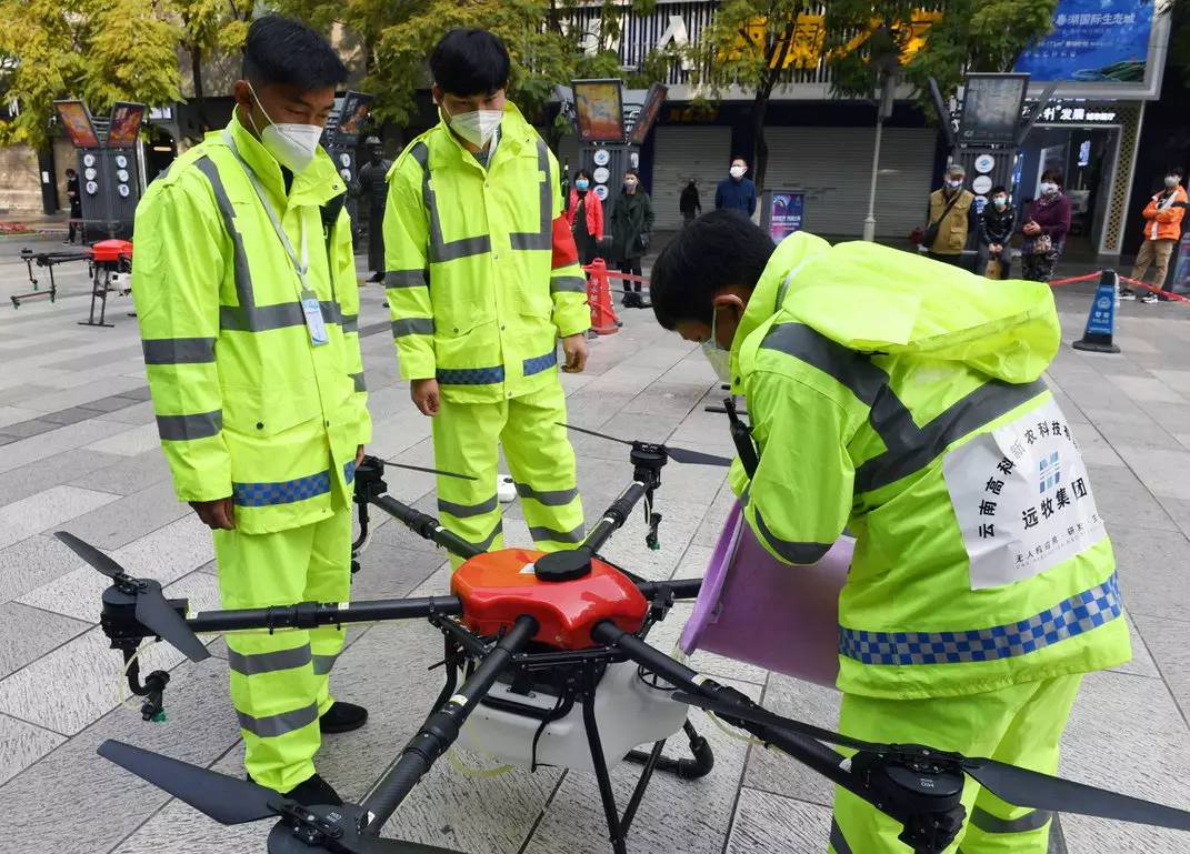 Wéi Roboter sinn op de Frontlinnen an der Schluecht géint COVID-19