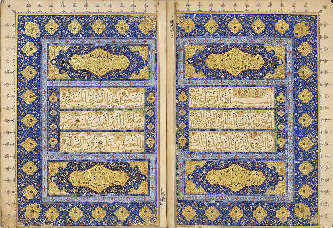 V zgodovinski prvi vrsti velika zbirka islamskih Kur'anov potuje v ZDA 31942_1