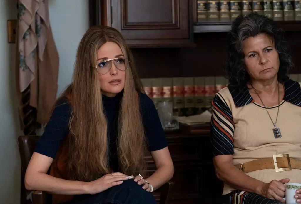 Rose Byrne and Tracy Ullman in 
