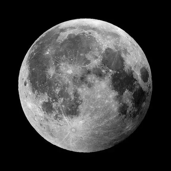 ירח מלא מתרחש אחת ל-27 ימים בערך