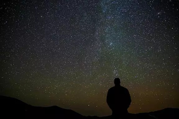Stargazing wärend der Perseid Meteor Show
