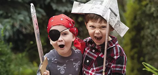 Děti si hrají na piráty