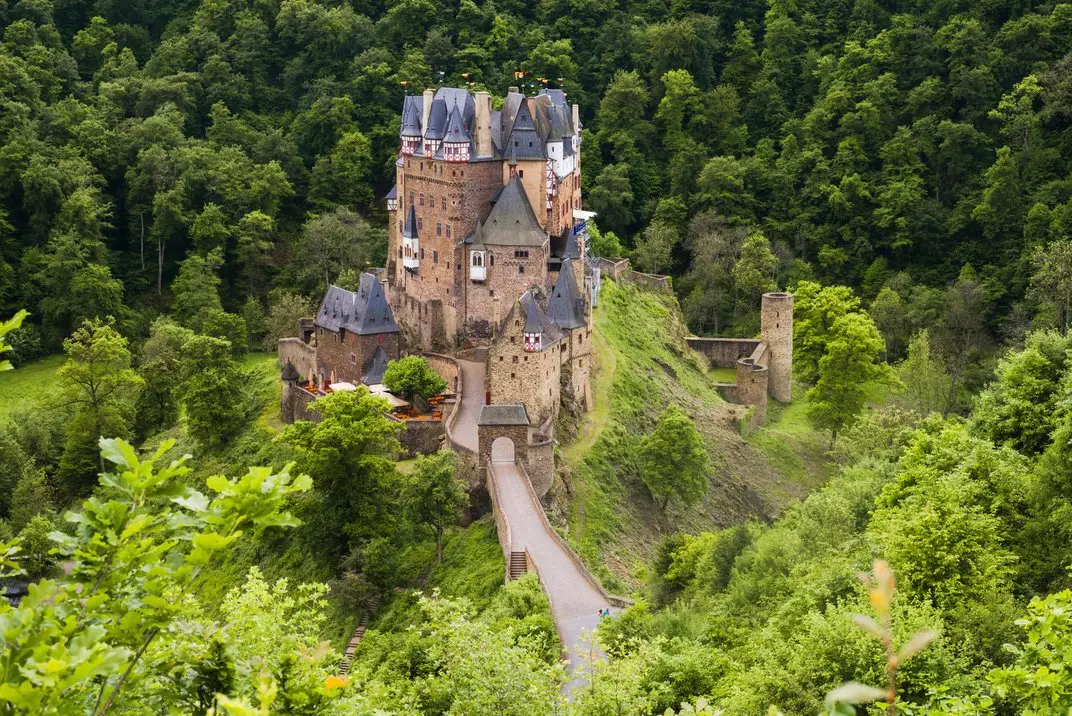 Посетите седам замкова из књиге прича у Немачкој 32655_5