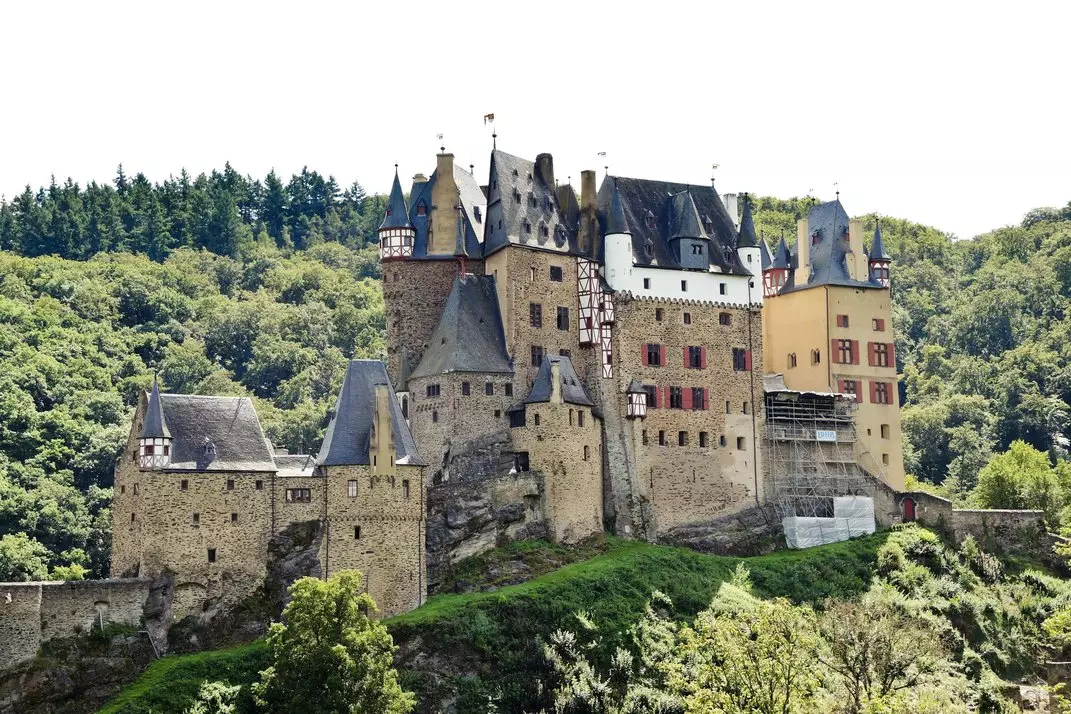 Vizitați șapte castele din cărți de povești din Germania 32655_6