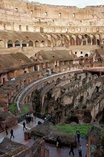 Asiri ti Colosseum 32658_9