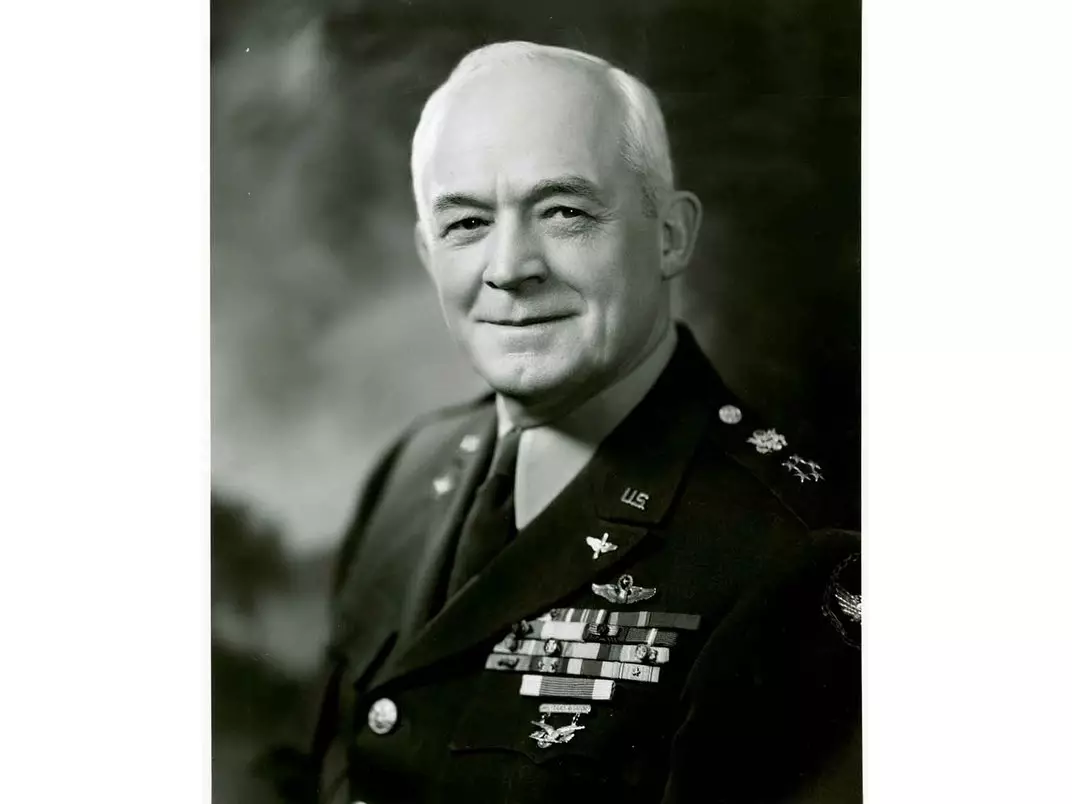 Kepiye Jenderal Henry 'Hap' Arnold, Arsitek Kekuwatan Udara Amerika, Ngatasi Wedi Mabur