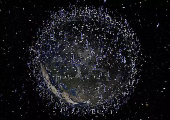 卫星和垃圾垃圾在低地球轨道上。