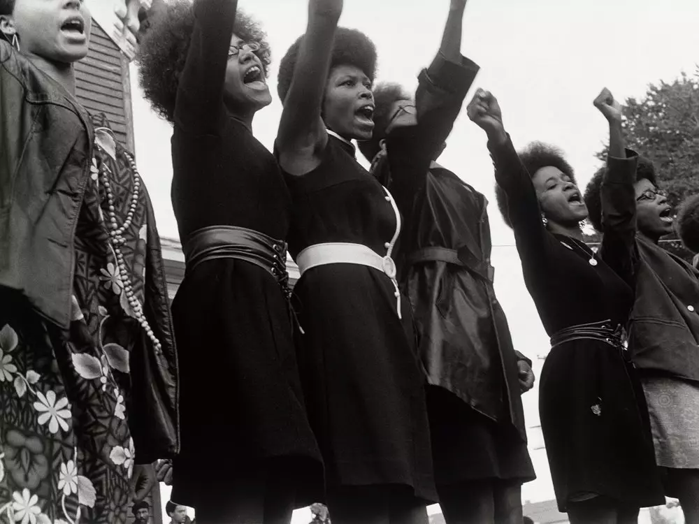 Les femmes de base du Black Panther Party et leur puissante influence