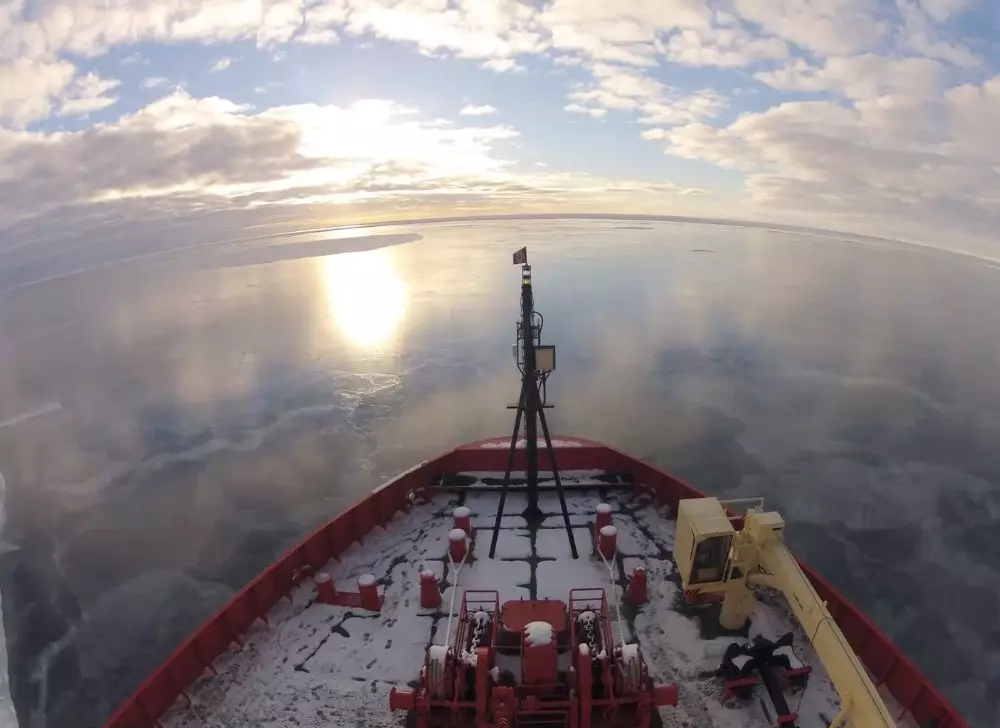 Inzwa Zvazvinoita Kurarama paAntarctic Icebreaker Kwemwedzi miviri