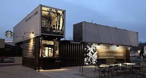 Starbucks Reklamasi Drive-Thru di Tukwila, Washington