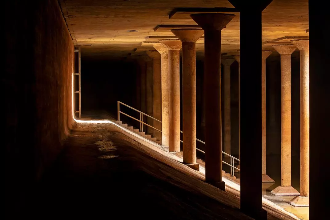 Хјустон ја отвора својата огромна „подземна катедрала“ за посетителите 33939_1