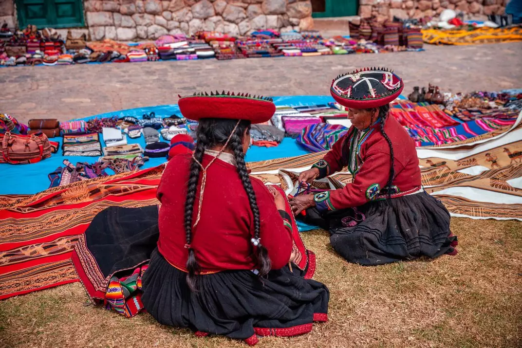 Impi Ekhuphukayo Yokumisa iPeru Ekwakhiweni Kwesikhumulo Sezindiza Esisha Eduze kwaseMachu Picchu