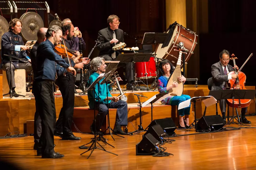 Yo-Yo Ma's Silk Road Ensemble fiert ús ferskillen troch liet 34259_4