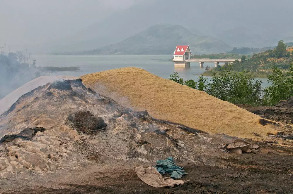 Bir Kıdemli Vietnam'a Döndü, Ülkesini Fotoğrafladı ve Savaş Zamanı Deneyimiyle Barışa Geldi 34366_5