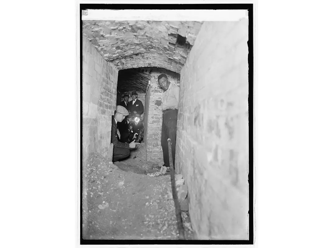 Djara Duponta apļa tuneļa izpēte 1924. gadā