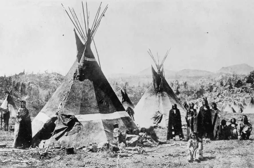 Bir grup Shoshone insanı