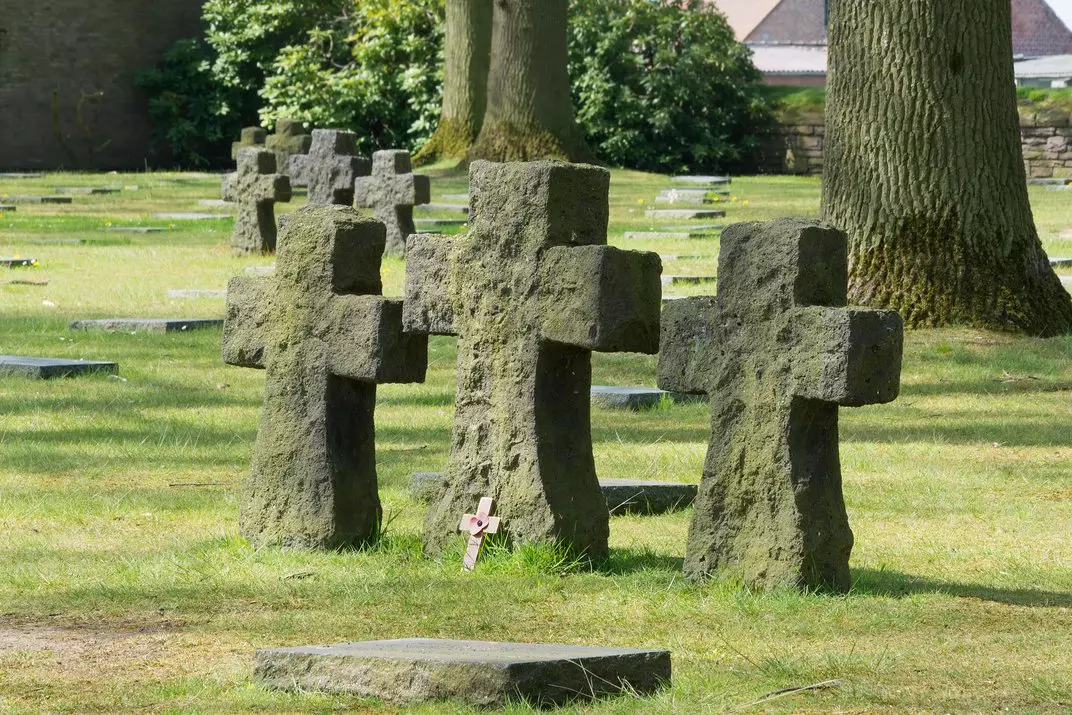 Nemecký vojnový cintorín Langemark