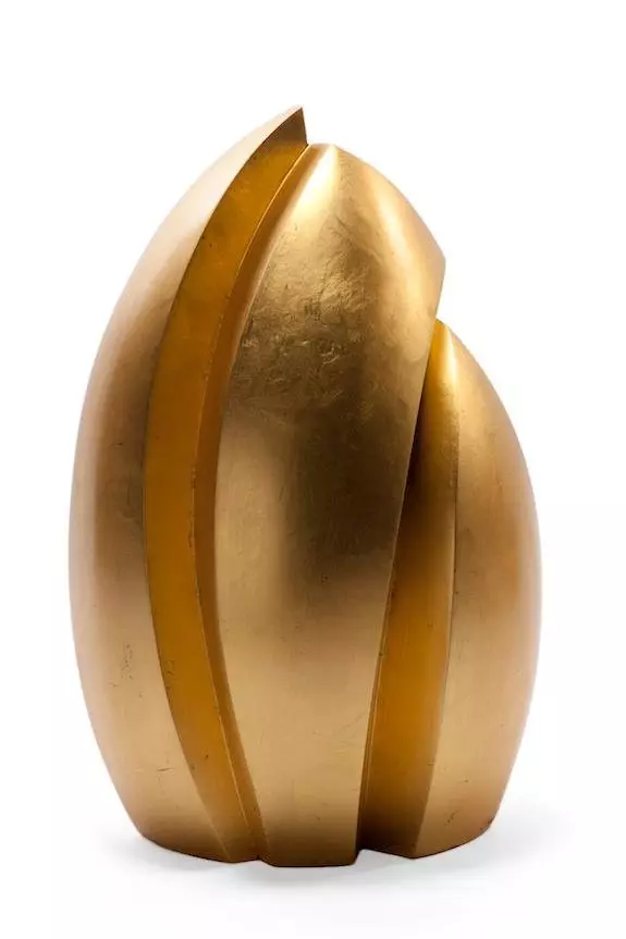 Joe Urruty'nin ahşap heykelleri 23K altın varak yaldızlıdır.