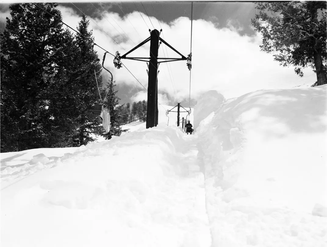 Como um engenheiro ferroviário de Nebraska inventou o primeiro teleférico de esqui do mundo