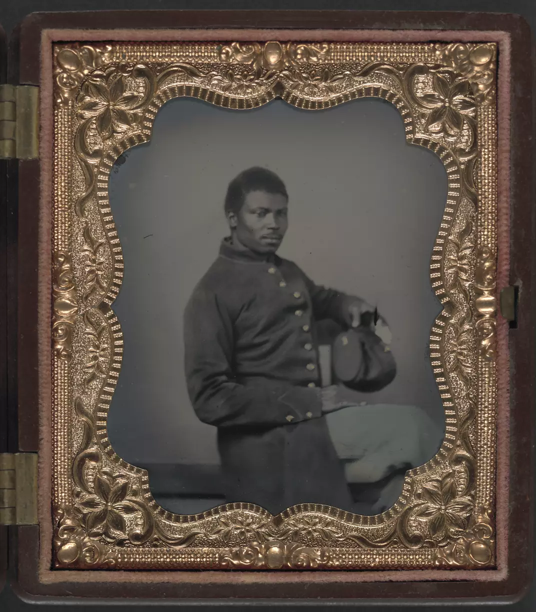 Soldado afroamericano non identificado con uniforme da Unión