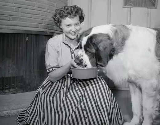 Betty White tentang Cintanya untuk Haiwan 35633_4