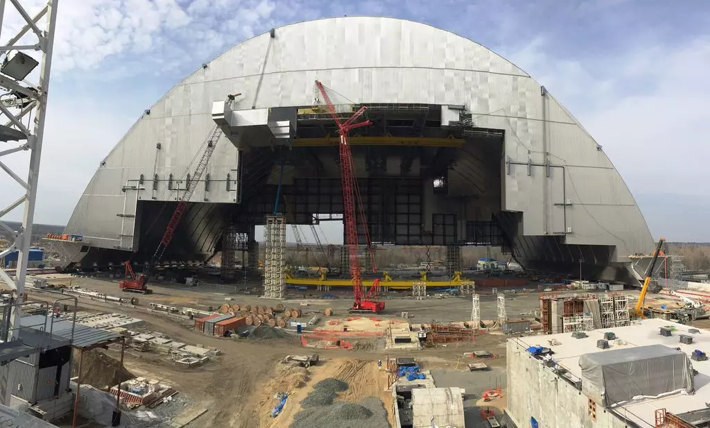 Trente ans plus tard, une arche gigantesque devrait recouvrir Tchernobyl 35890_1