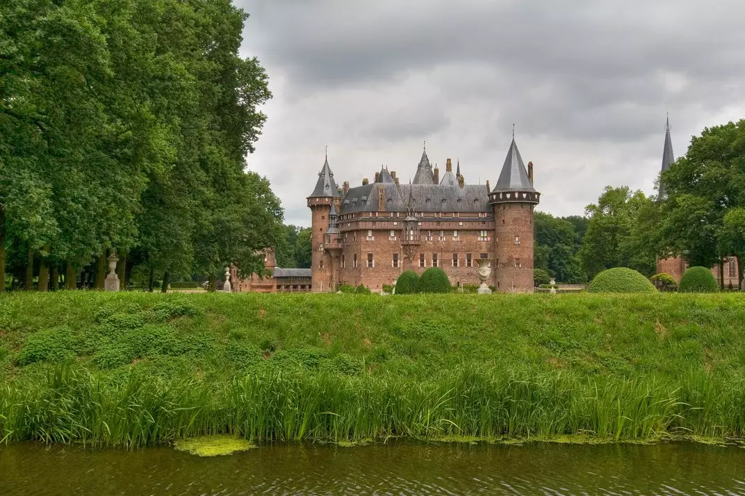 Ovi zadivljujući, manje posjećeni dvorci u Europi su ravno iz bajke 36142_26