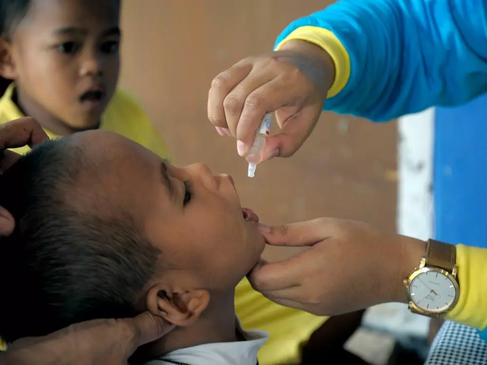 Szczepionka przeciw polio