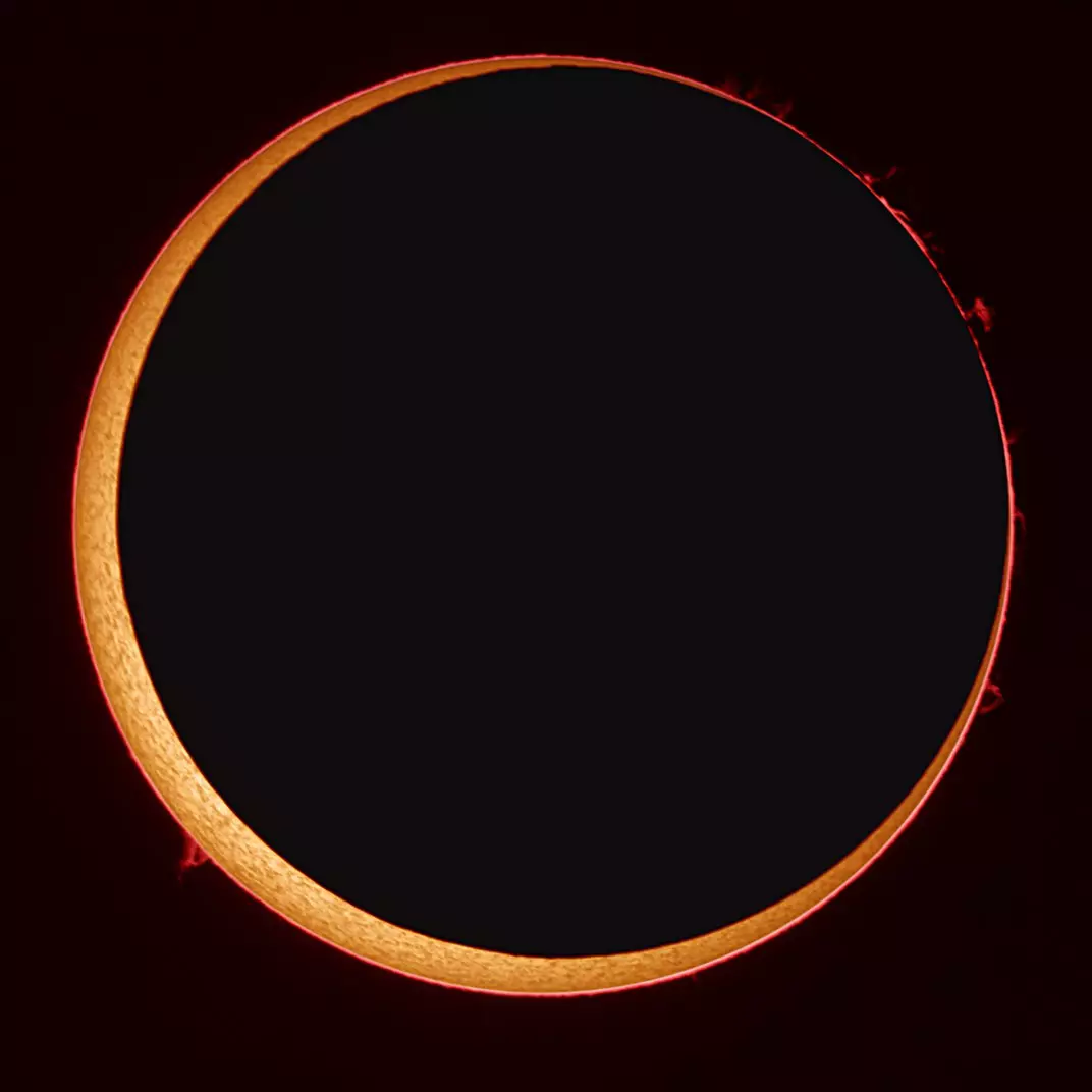 Éclipse annulaire