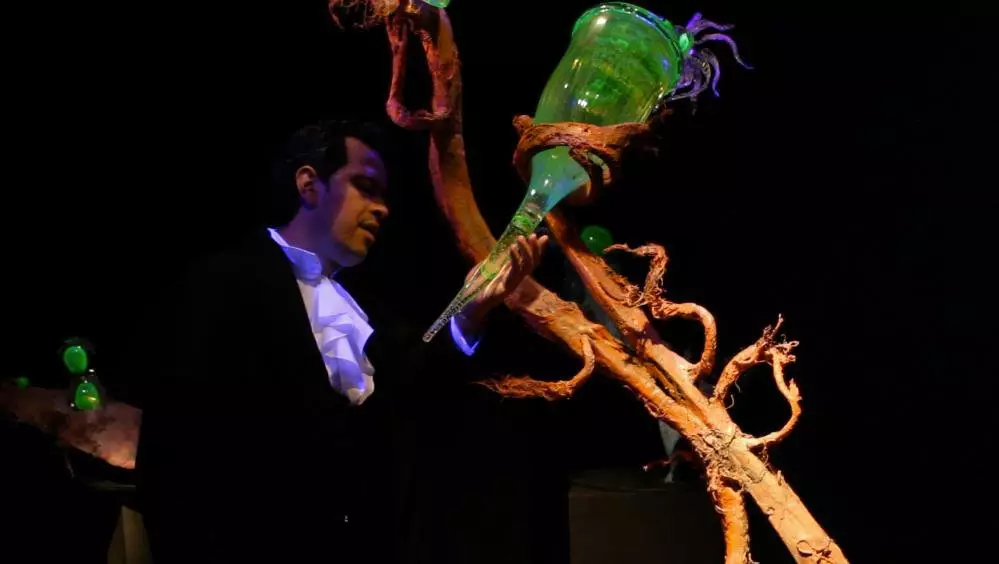O odă a artistului planctonului, setată pe „La Boheme” de Puccini