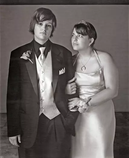 Ang 21st-Century American Prom 37503_5