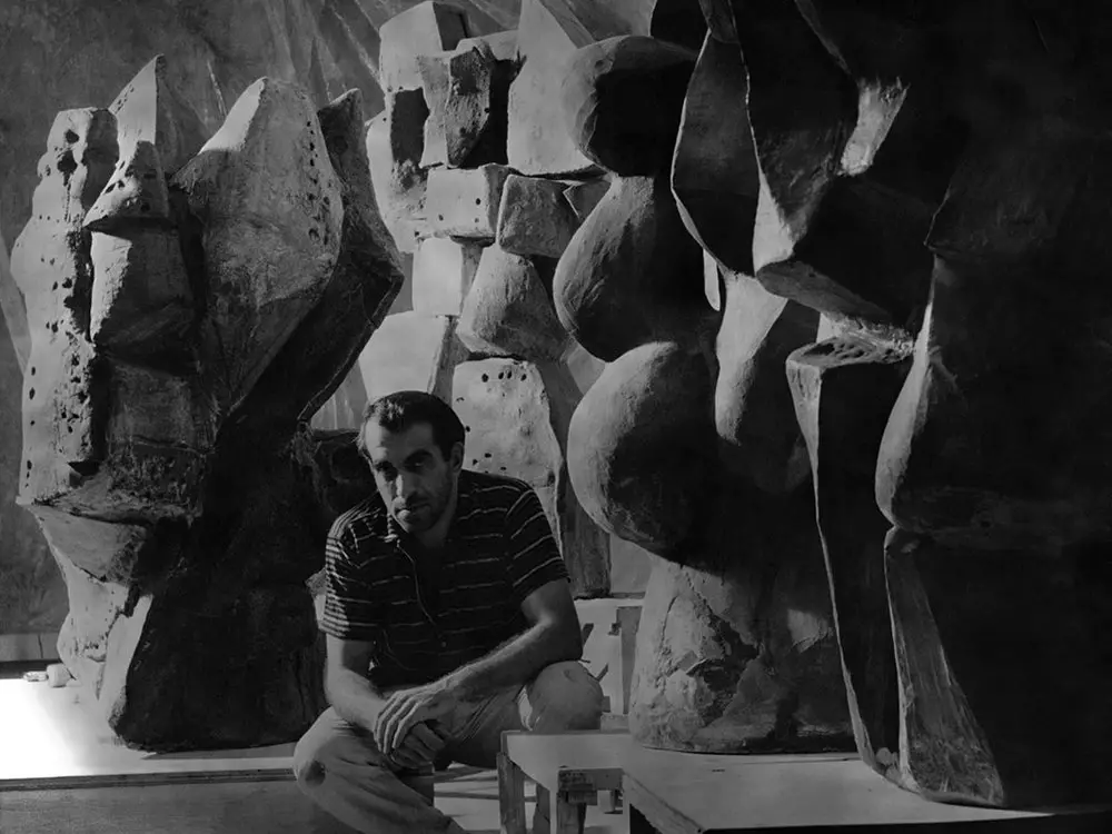 លោក Peter Voulkos