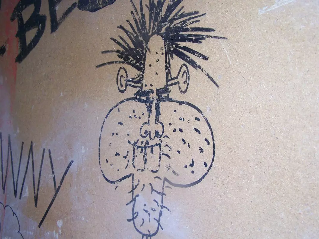 Graffiti ຂອງ Johnny Rotten ໄດ້ສ້າງສະຖານທີ່ປະຫວັດສາດຂອງອາຄານເຫຼົ່ານີ້ 37703_4