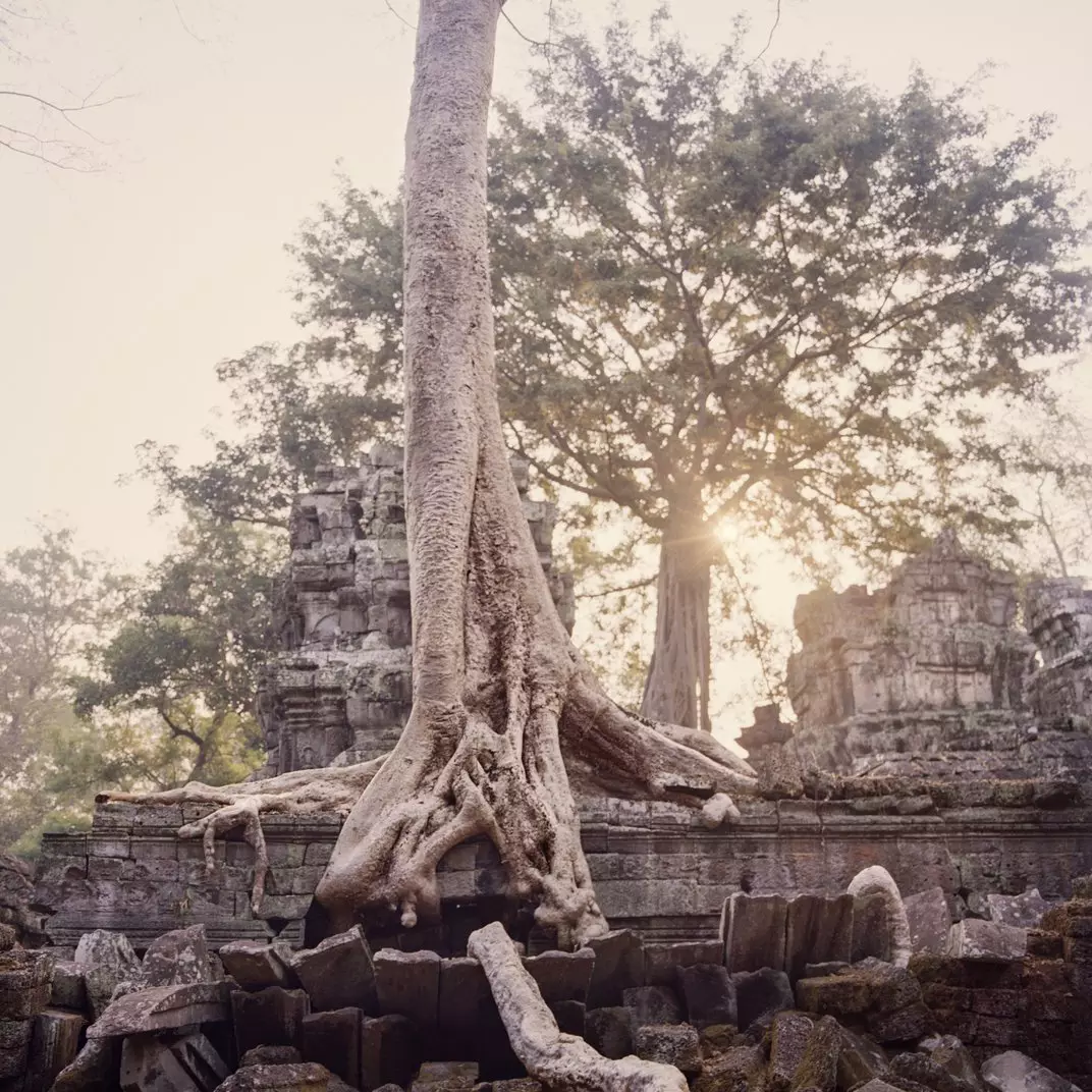 The Lost City of Cambodia 37851_4