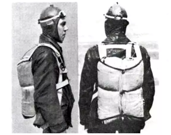 史密斯空中救生包，1919 年