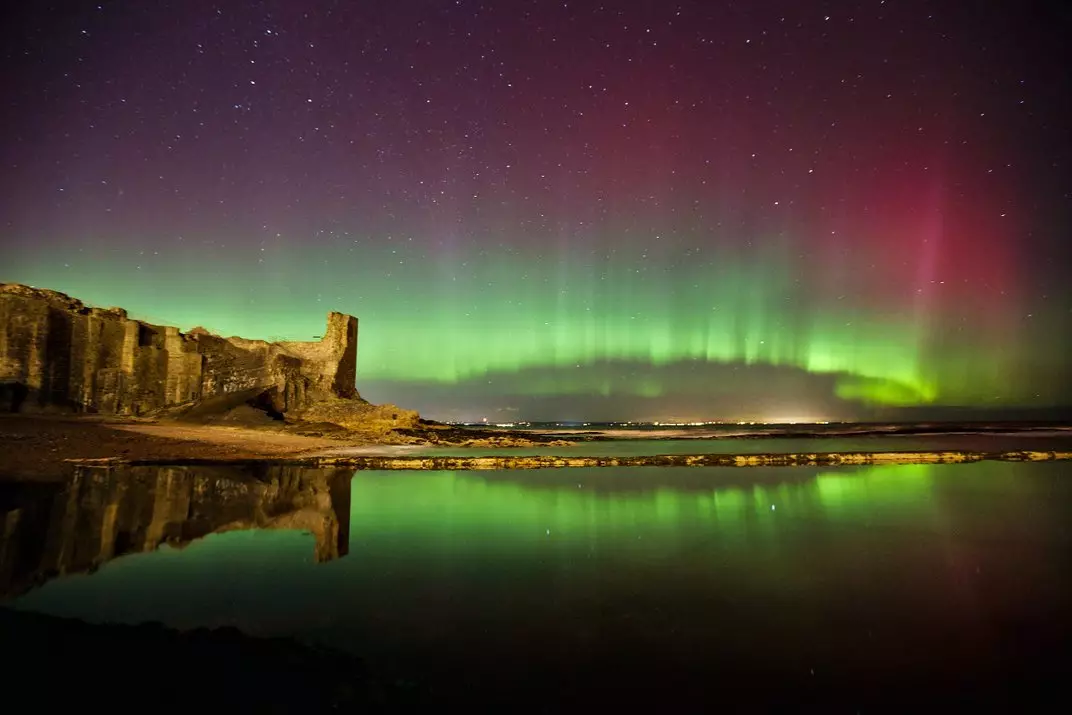 Con impresionantes imágenes, los científicos ciudadanos ayudan a mapear las auroras 38277_1