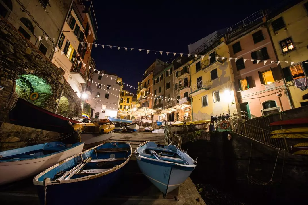 Италия Cinque Terre туристтерин чектөөгө 38566_4