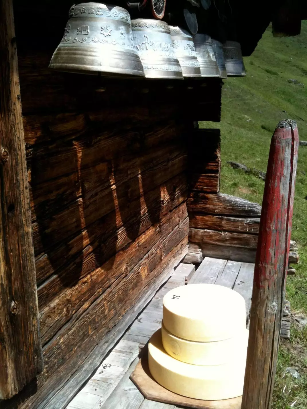 Live Like a Swiss Alpine Cheesemaker for a Weekend 38759_3