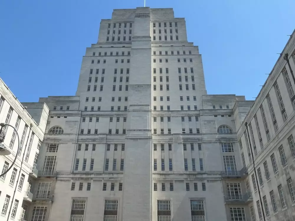 Senado_Casa_de_la_Universidad_de_Londres_-_panoramio.jpg