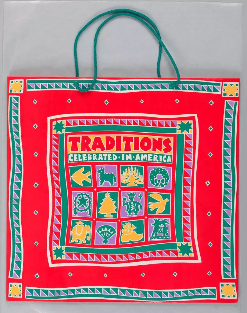 Trobar l'atractiu dels sacs en una col·lecció de bosses de compres de vacances 3883_1